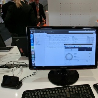 【画像】MWC 2012 - Canonical、「Ubuntu for Android」の動作デモを公開 - ライブドアニュース