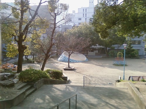 【画像】【写真記事】3Gハイスピード対応！超薄型ケータイ「709SC」 12/21 - ライブドアニュース