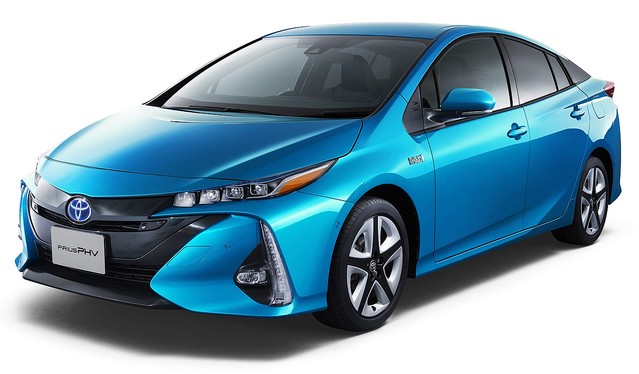 トヨタ自動車、新型「プリウスPHV」のイメージ動画 モーターのみで走行可能 - ライブドアニュース