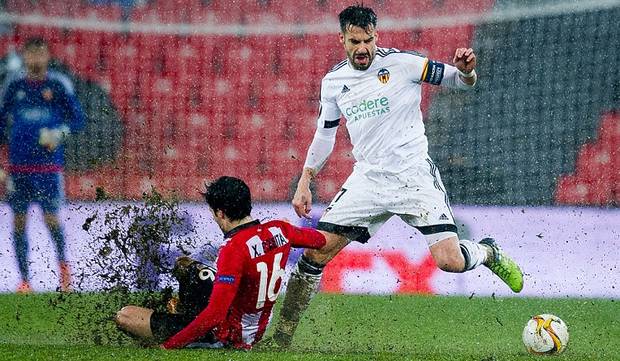 こりゃ酷い…ビルバオ対バレンシア戦のピッチコンディションが大変なことに (2016年3月11日掲載) - ライブドアニュース