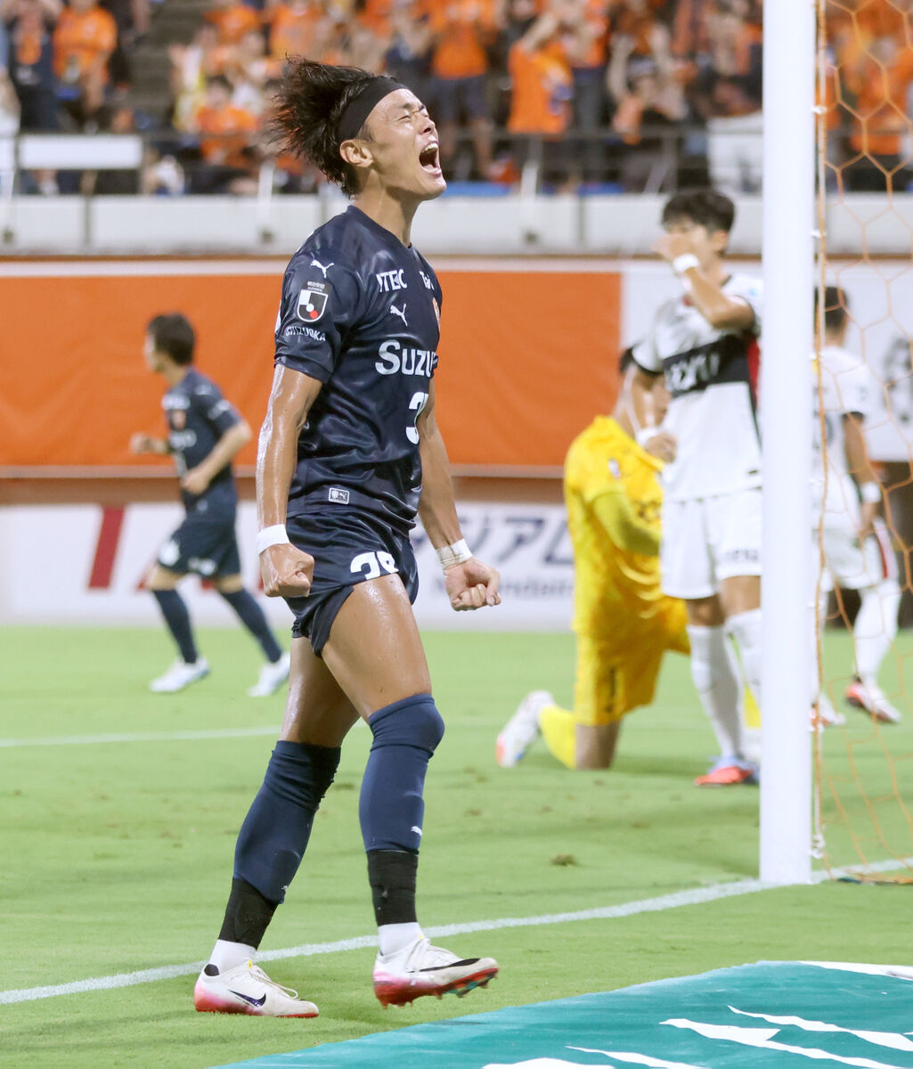 J1清水 FW高橋利樹が移籍後初ゴール「何としてもという気持ちだった」…優勝争う鹿島から貴重な勝ち点1 - ライブドアニュース
