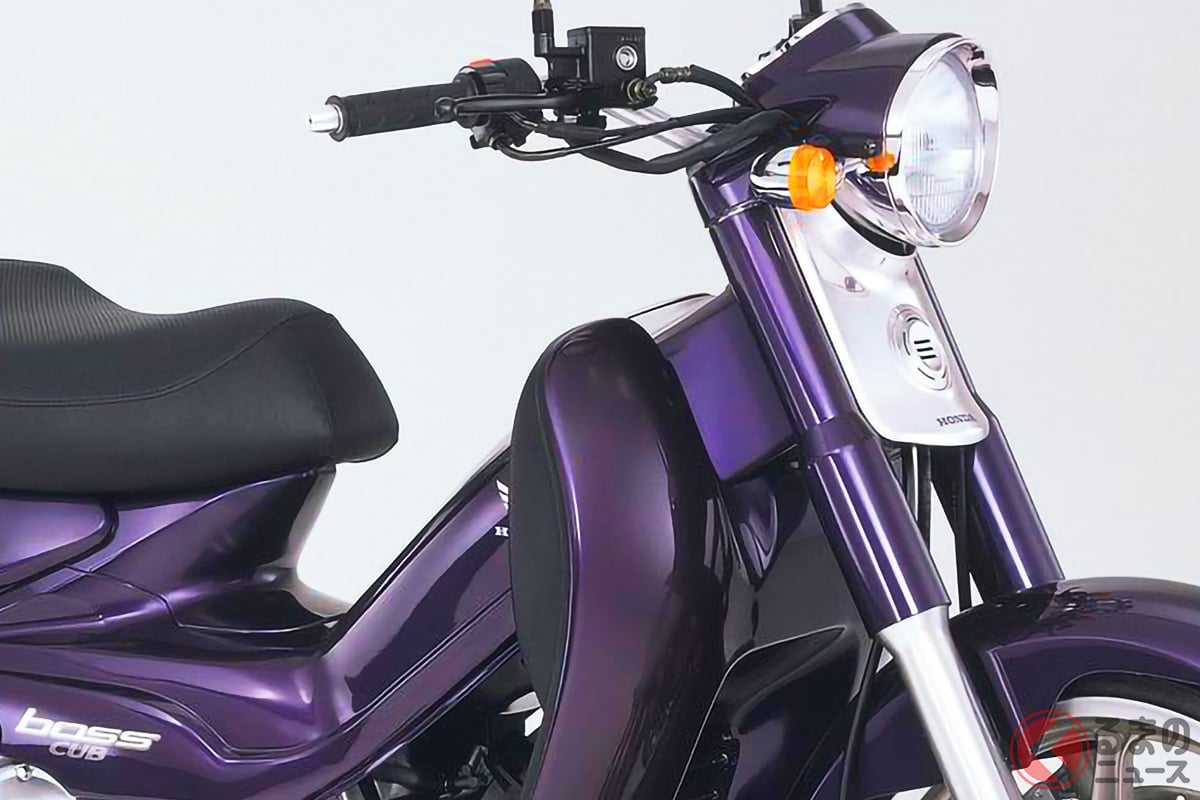 ホンダに250ccの「スーパーカブ」があった!? 「自動遠心クラッチ」じゃない“トルコンAT”搭載！ ワイドボディ＆大径ホイールがカッコイイ ...