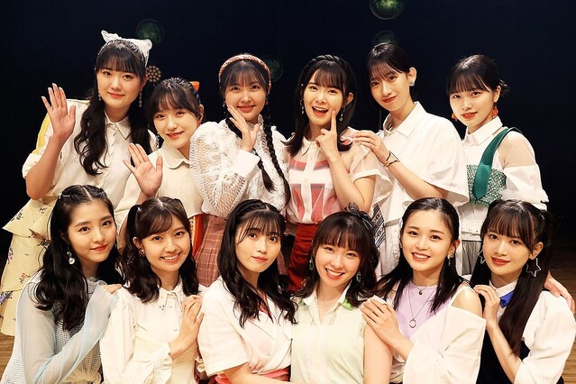 【画像】BEYOOOOONDS、3周年記念ライブ「12人で迎えられて嬉しい」本番前にはケーキで祝福 10/10 - ライブドアニュース