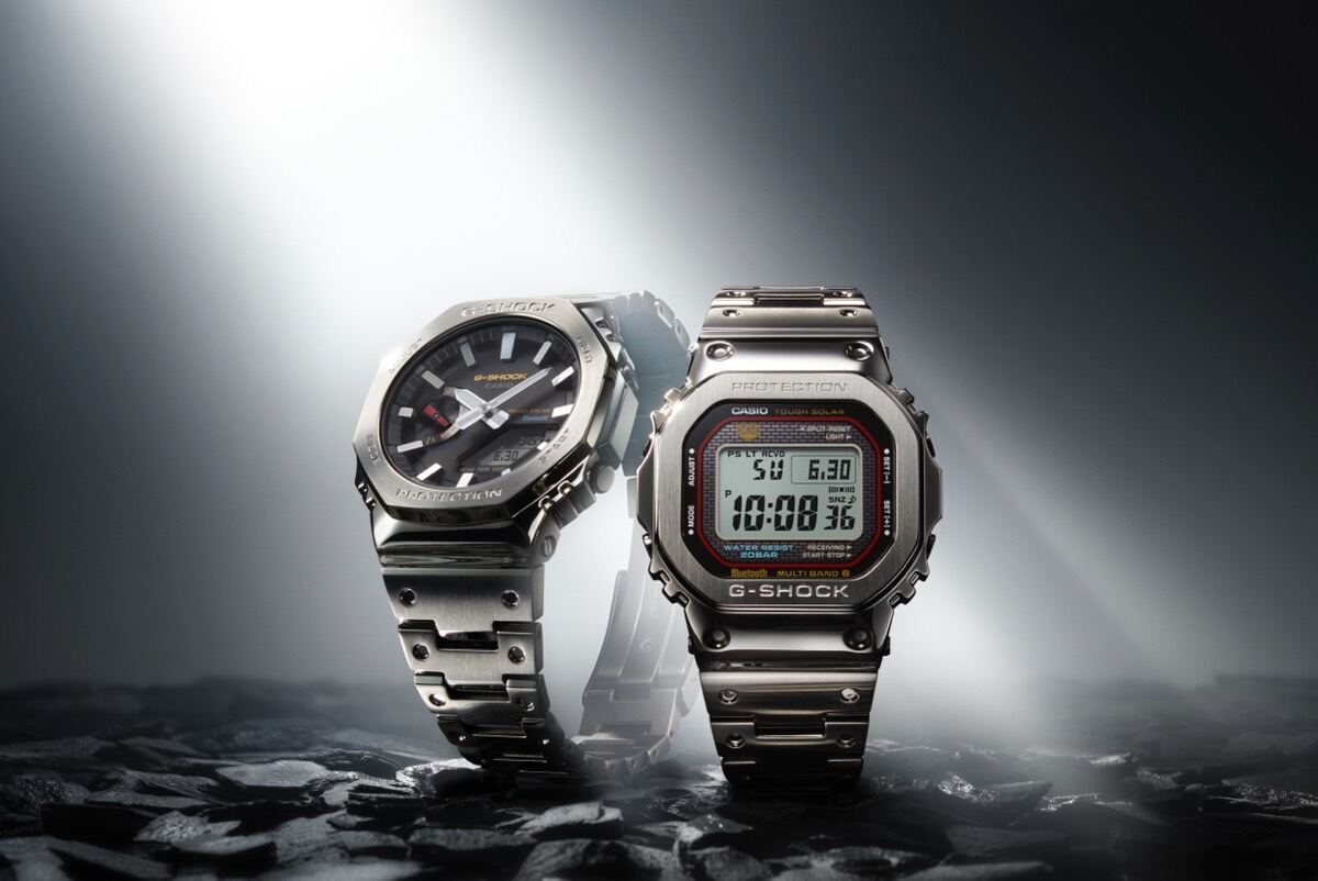 カシオ、初号機カラーを再現したフルメタル「G-SHOCK」2機種を6月6日に発売 - ライブドアニュース