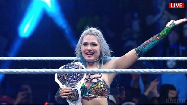 【WWE】ジュリアが過酷な4WAY戦制しNXT女子王座初防衛に成功！ 次期挑戦者候補も登場 - ライブドアニュース