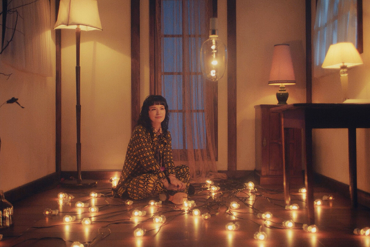 Superfly初のカバーアルバム『Amazing』よりMrs. GREEN APPLE「僕のこと」のMV公開 - ライブドアニュース