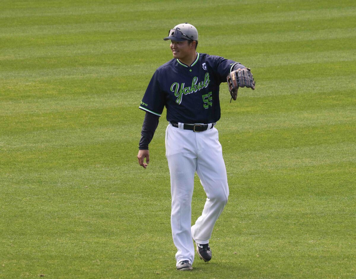 【ヤクルト】村上宗隆が右翼の守備練習 本格的な外野挑戦なら起用法広がる - ライブドアニュース