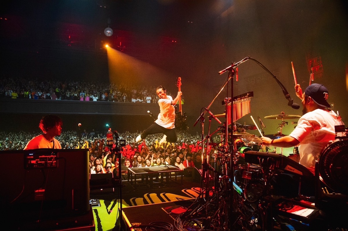 WANIMA、ツアー『Catch Up TOUR -1 Time 1 Chance-』78本目・Zepp Hanedaで伝えきった愛と情熱 - ライブドアニュース