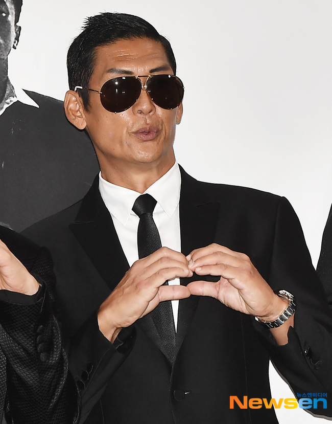 【画像】【PHOTO】god「タンタラJYP」の収録に参加…お茶目なポーズも 6/6 - ライブドアニュース