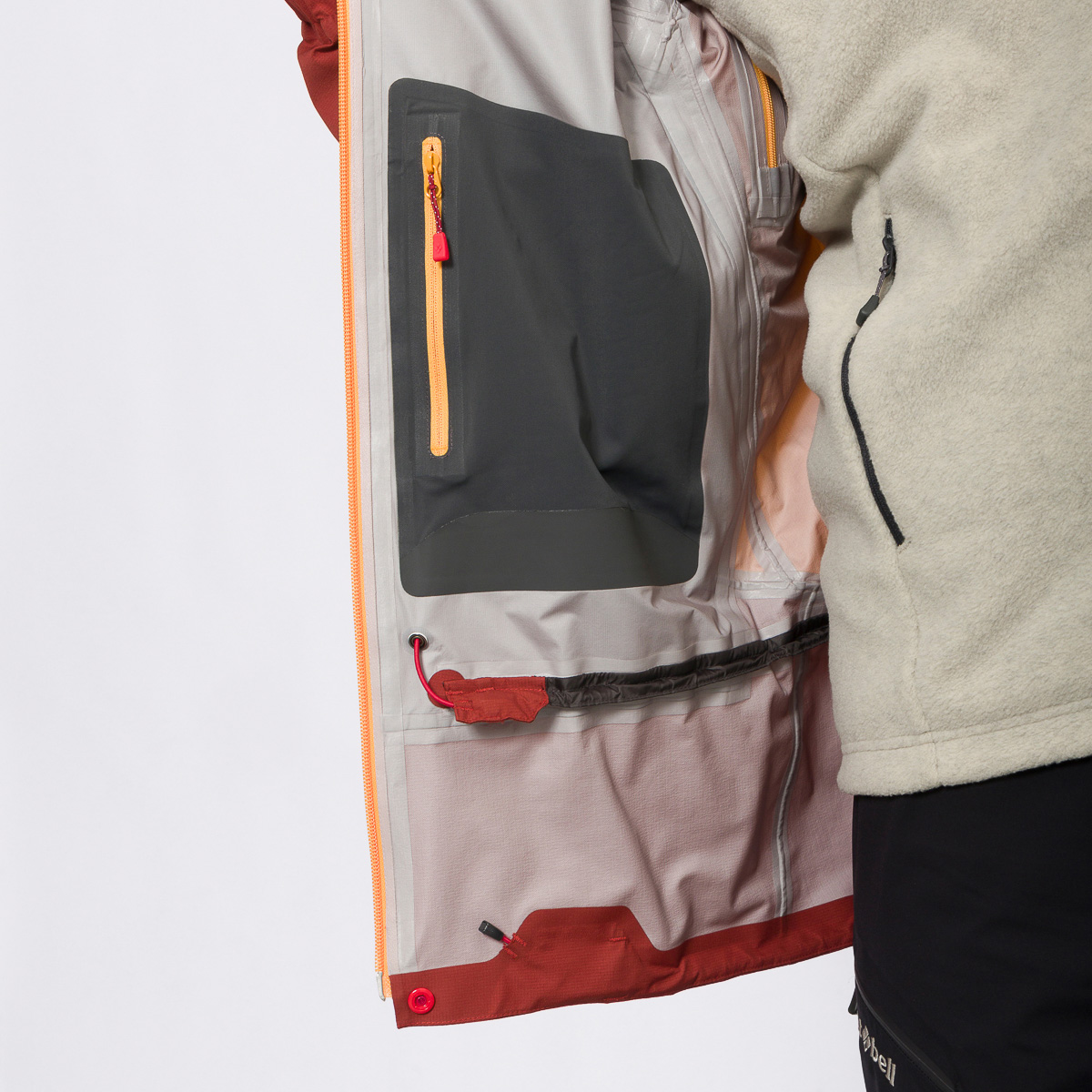 【画像】モンベルの名作「ダイナアクションパーカ」がモデルチェンジ！軽さと動きやすさは健在です 7/9 - ライブドアニュース