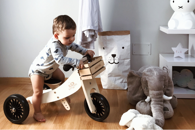 【画像】【世界20か国以上で愛されているKinderfeets】『Tiny Tot Plus』新色「クリームホワイト」登場 ～木製三輪車/二輪バイク両用～ 8/11 - ライブドアニュース