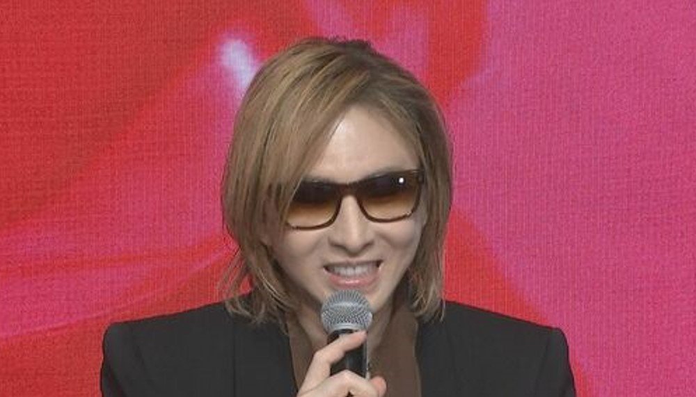 YOSHIKIさん 「なんとか歩けるようになりました」 先日、3度目となる【首の手術】 - ライブドアニュース
