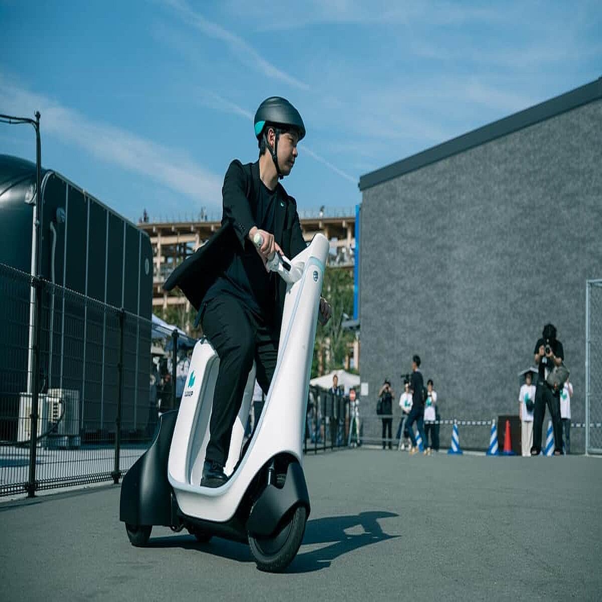 Luupの新車両「Unimo」に早速懸念の声…高齢者が乗っても安全なのか (2025年10月31日掲載) - ライブドアニュース