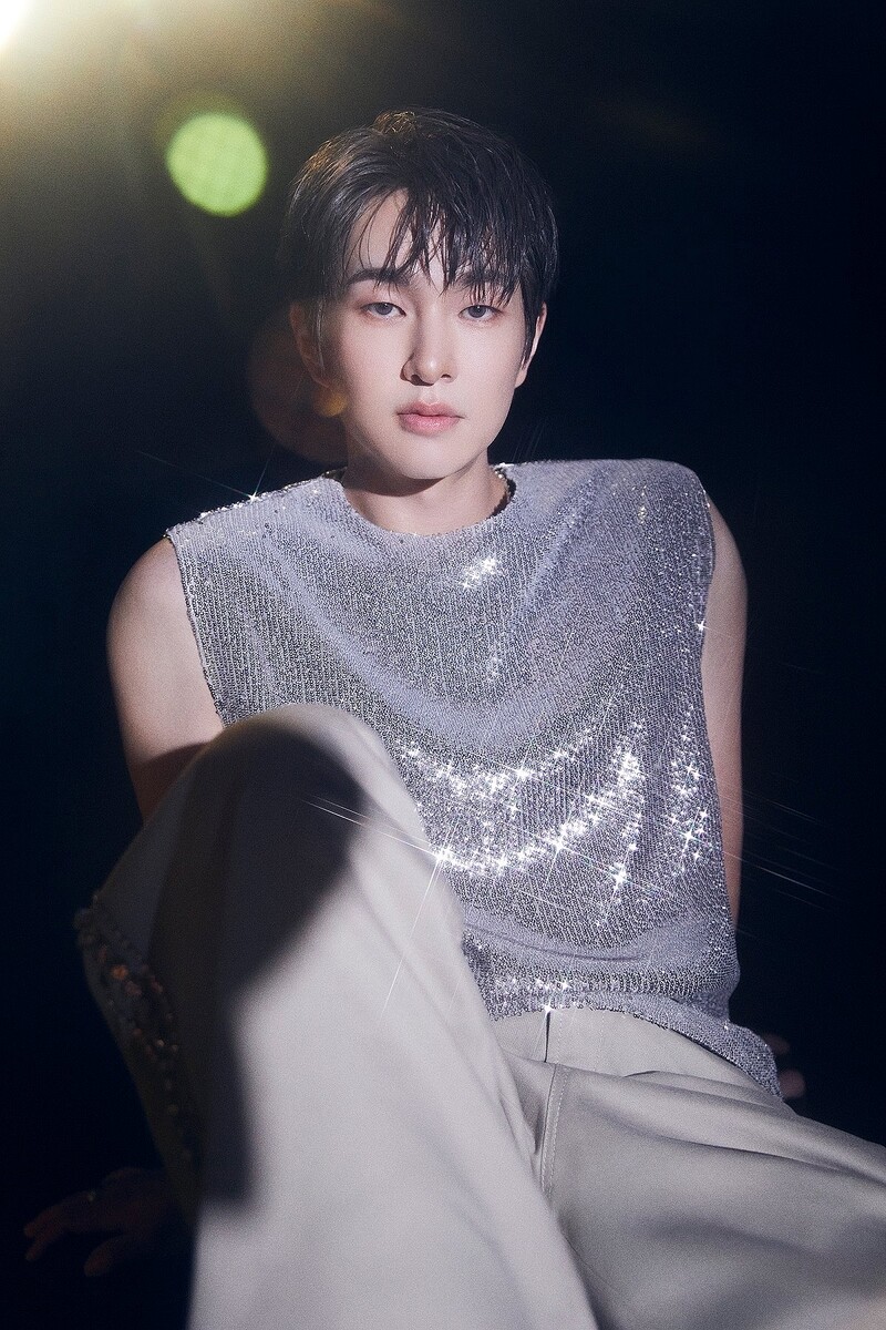 SHINee オンユ、3rdミニアルバム「FLOW」コンセプトフォトを追加公開 (2024年8月16日掲載) - ライブドアニュース