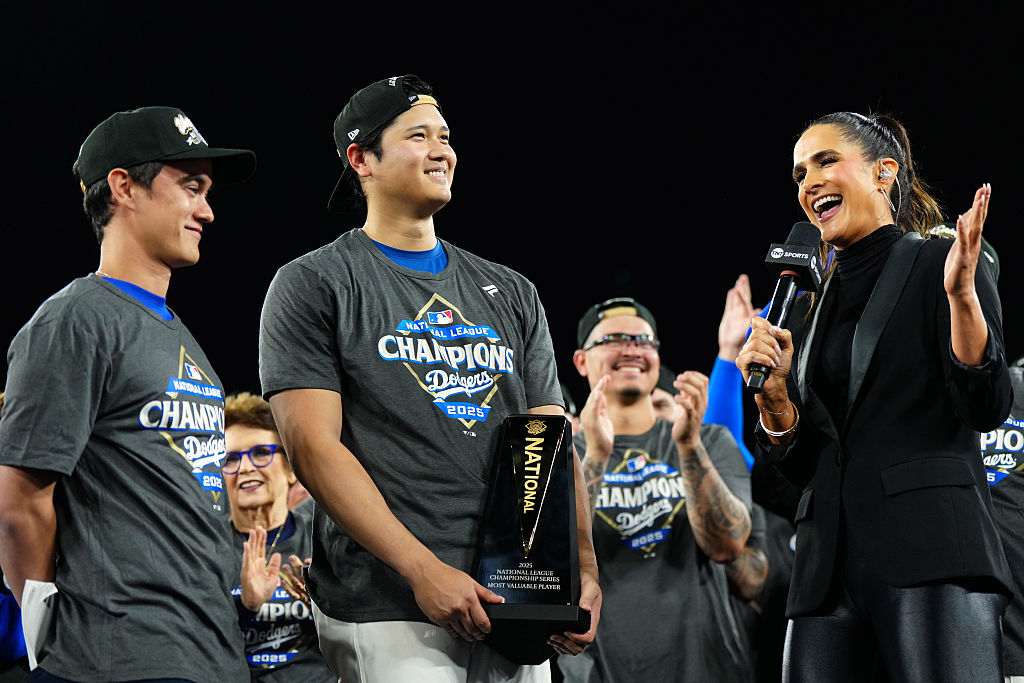 ドジャース・大谷翔平がナ・リーグ優勝決定シリーズのMVPを獲得 第4戦で衝撃3本塁打＆7回途中無失点10K - ライブドアニュース