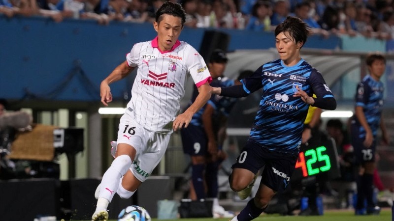 「爽やかや」J1C大阪発行のオフィシャルマガジンの表紙をDF毎熊晟矢が飾る！笑顔にサポーターから絶賛の声 - ライブドアニュース