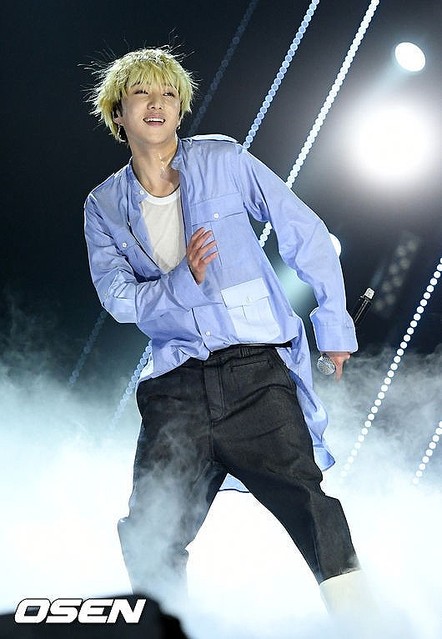 【画像】【PHOTO】WINNER「V HEARTBEAT」オープニングショーでステージを披露…ベトナムのファンと熱いひと時を過ごす 15/ ...