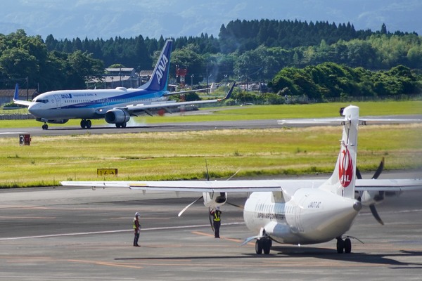 「JALグループ運航のANA便」が誕生へ 国内の航空会社で初の取り組み - ライブドアニュース