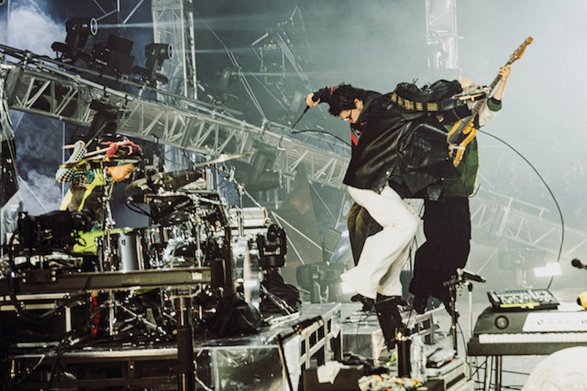 King Gnuは感情のままに駆け抜ける ブッとんだ演奏で5万5千人を熱狂させた東京ドーム公演 - ライブドアニュース