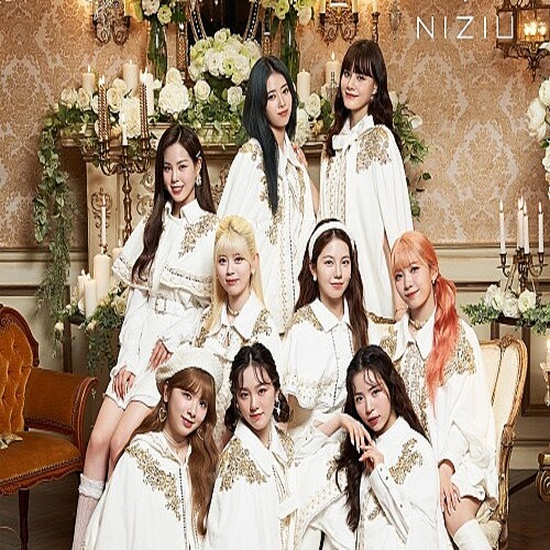 NiziU、日本ドーム公演は視野制限席含む全席完売！女性アーティスト史上最短期間でのドーム入り (2022年11月9日掲載) - ライブドアニュース