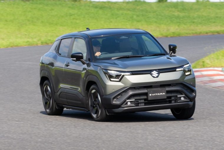 2025年中発売予定のスズキBEV「eビターラ」を先行体験！完成度に満足しかない！ - ライブドアニュース