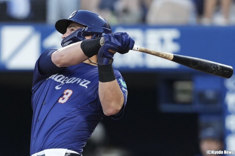 DeNA、2ケタ得点で連敗を9で止める オースティンが2度の同点弾、佐野V打 (2024年8月3日掲載) - ライブドアニュース