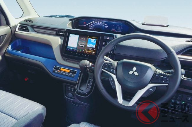 三菱「ちょうどいいデリカ」に注目！ 新エンジン搭載でリッター22km走れる！ “マイチェン並み”のデザイン一新でド迫力顔になった「ディーツー ...