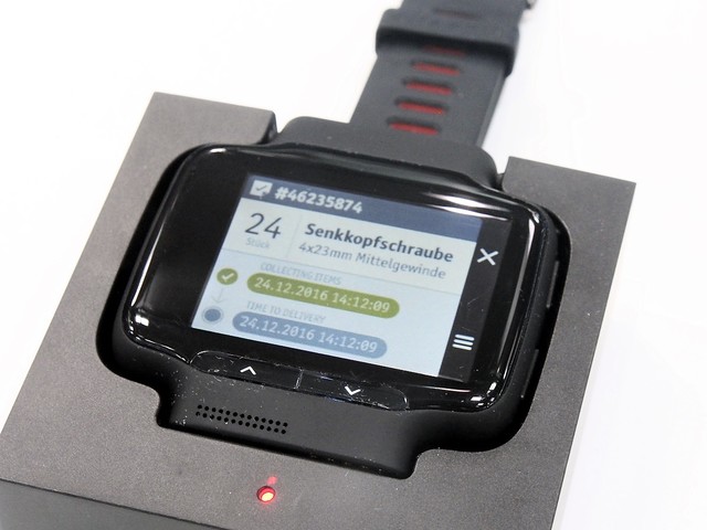 800万画素カメラ搭載、WORKERBASEの産業用大画面スマートウォッチを使いたい：HANNOVER MESSE 2018 - ライブドアニュース