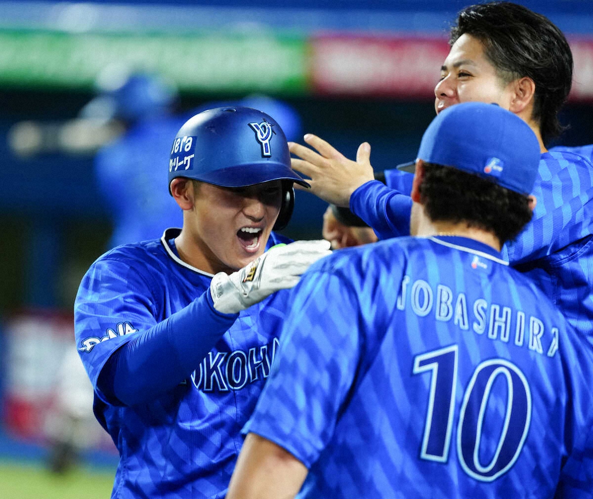 DeNA・松尾汐恩が4安打3打点の大当たり 8回にはオースティンに続いて2者連発の3号ソロ - ライブドアニュース