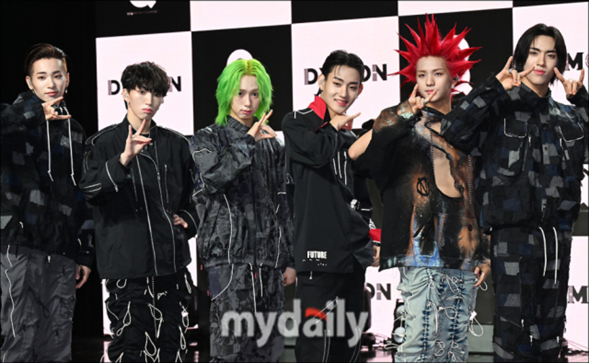 DXMON、強烈なデビュー！斬新なヘアスタイルの裏話を明かす「1時間半かけてつくりあげる」（総合） - ライブドアニュース