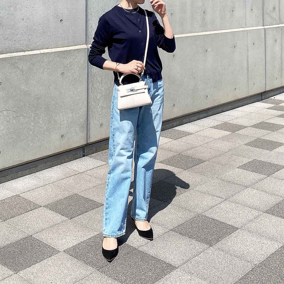 【画像】40・50代は【UNIQLOのネイビー】で垢抜け！ きれい見えする「最旬コーデ」 3/3 - Peachy - ライブドアニュース