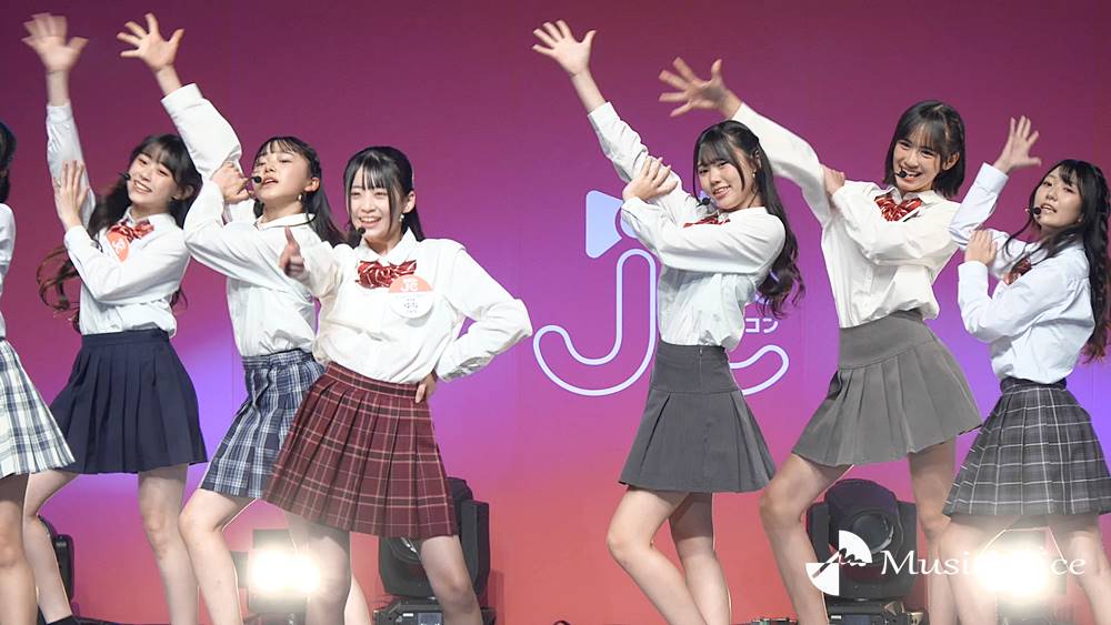日本一かわいい女子中学生「JCミスコン」、制服姿でダンスパフォーマンス - ライブドアニュース