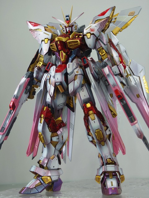 ガンプラ史上の最高峰の“金属表現”『MGEX』を大胆カスタム「妄想ストーリーを形にしたくて」 - ライブドアニュース