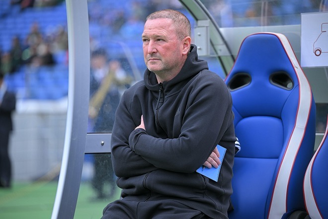 【横浜FM】今季に就任したばかりのホーランド監督を解任。J1開幕から11試合で1勝、降格圏に低迷…ACLE準々決勝を前に決断 - ライブドアニュース