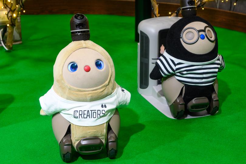 愛くるしいLAVOTと触れ合いたいならニコンブースに直行だ #CPプラス2024 - ライブドアニュース