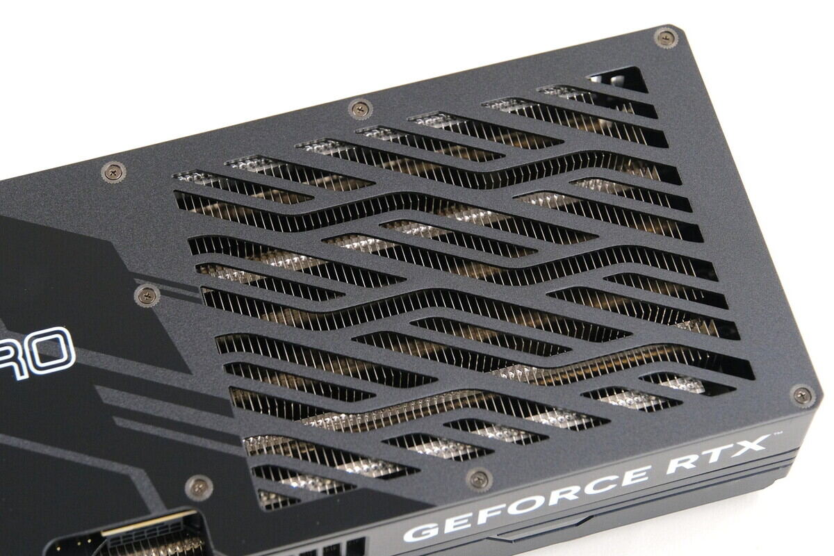 【画像】Palit「GeForce RTX 5070 GamingPro OC」を試す。ThunderMasterで自動オーバークロックも ...