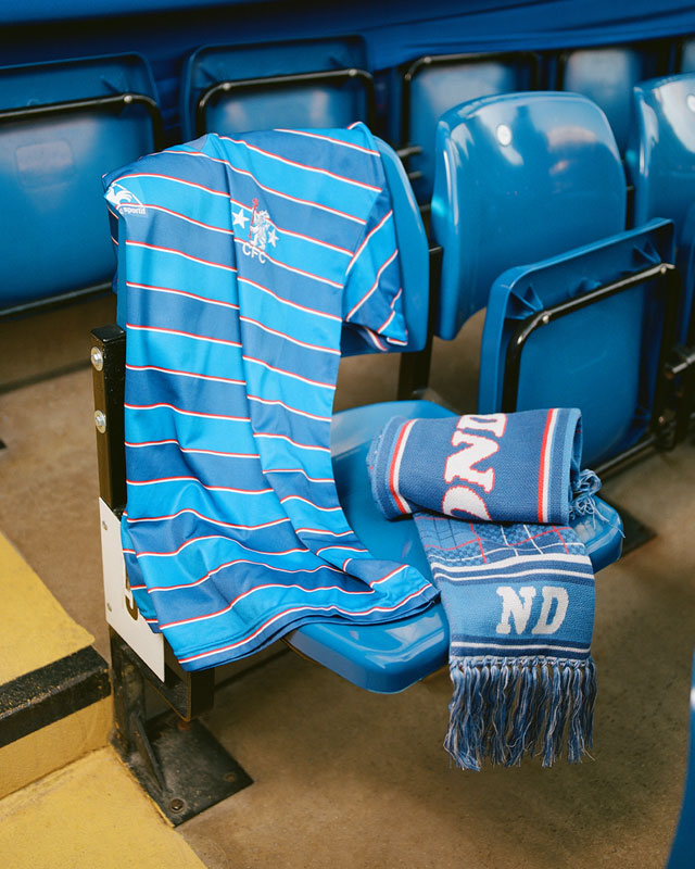 チェルシーと人気ブランド『ニコラス・デイリー』の限定コラボが登場！“クラブ初の黒人選手”へ敬意のデザイン - ライブドアニュース