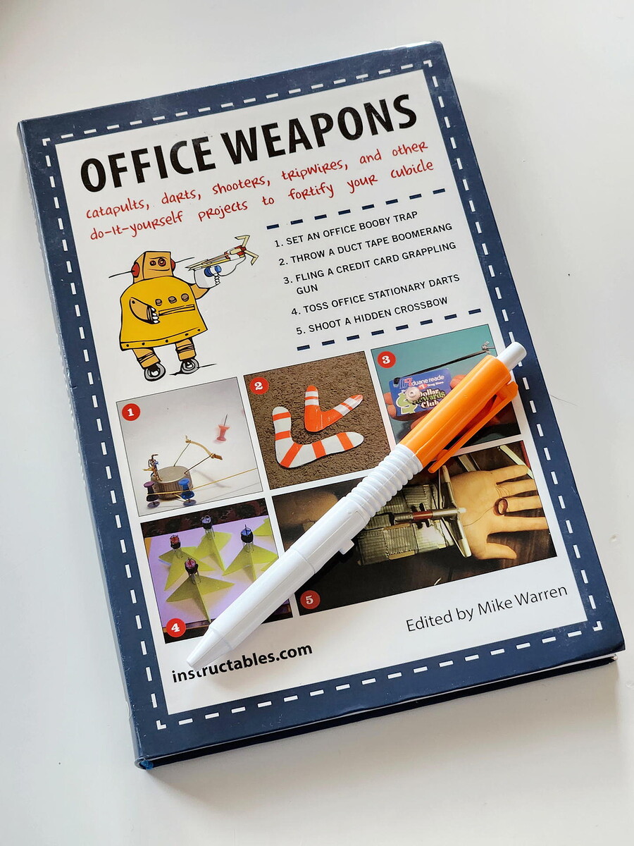 [本日の一品]水鉄砲はペンより強し？ 「OFFICE WEAPONS」と変態ガジェット礼賛、オフィスの平和は武器で守れ - ライブドアニュース