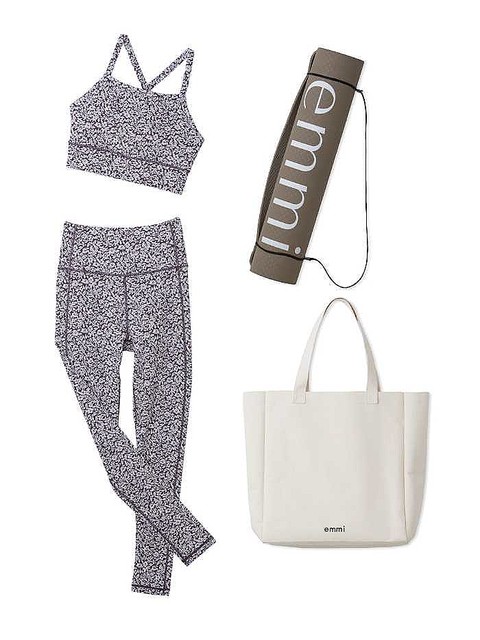 【emmi】過去に販売して即完売したヨガセットが数量限定で登場 - Peachy - ライブドアニュース