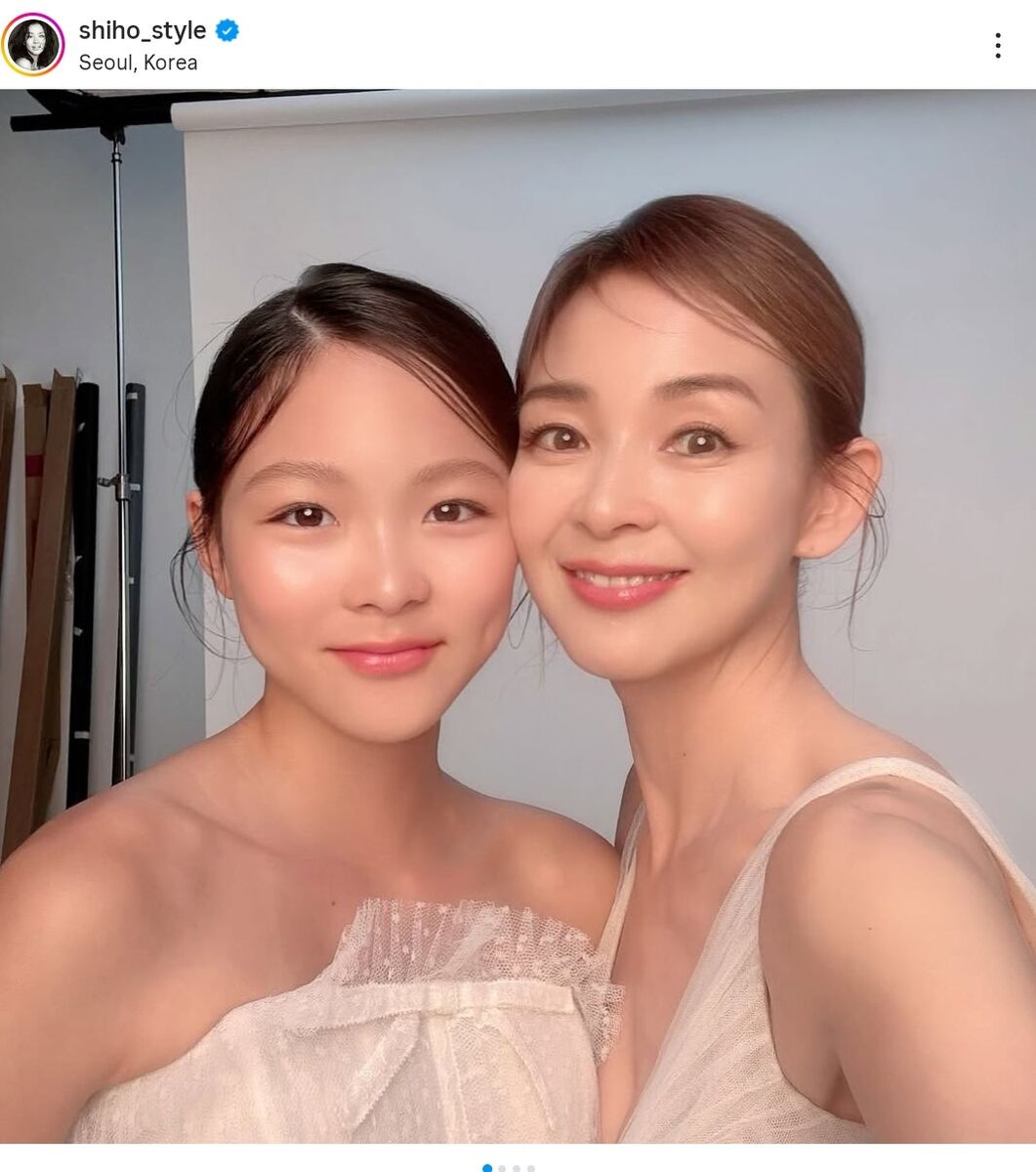 SHIHO 13歳の美人娘と親子ショット「めっちゃ綺麗」「そっくり」夫は格闘家の秋山成勲 (2025年6月28日掲載) - ライブドアニュース