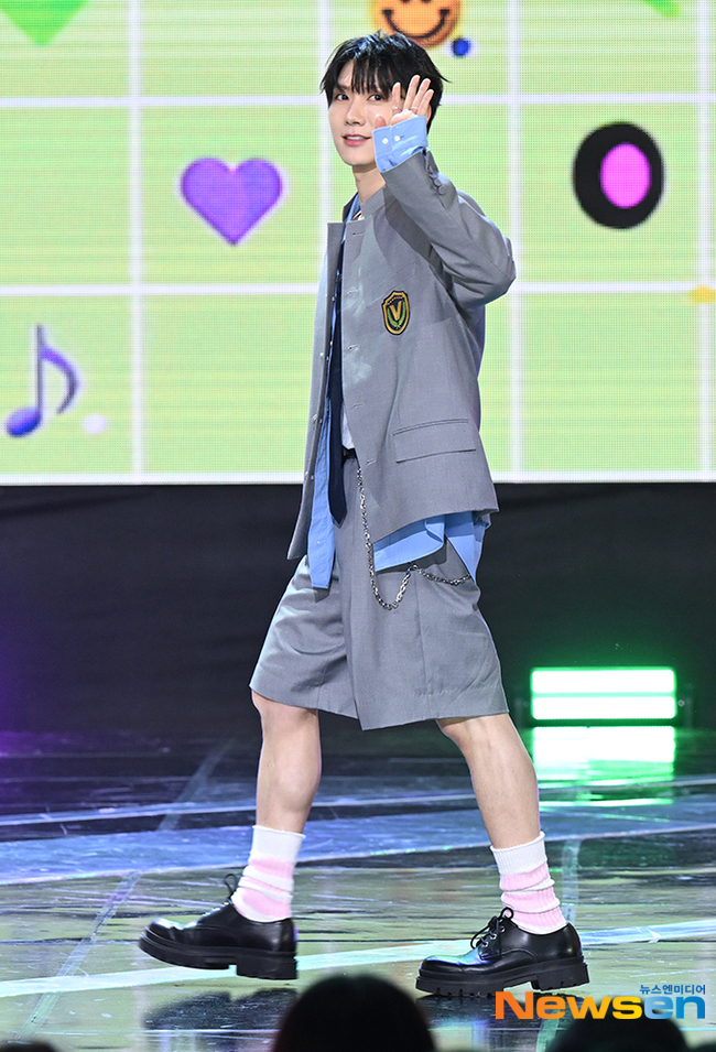 【画像】【PHOTO】WayV、6/11放送の「THE SHOW」で1位を獲得！ 14/19 - ライブドアニュース