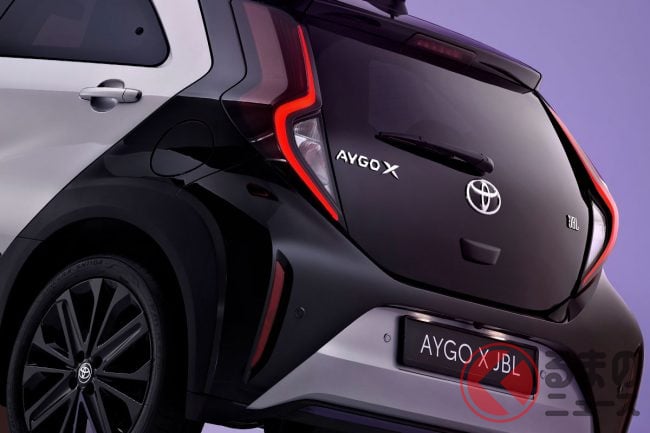 全長3.7m！ トヨタ最小SUV「アイゴX」ユニークすぎるスタイルがスゴい！ 低価格＆低燃費な“小さいクルマ”がドイツで支持されるワケ - ライブドアニュース