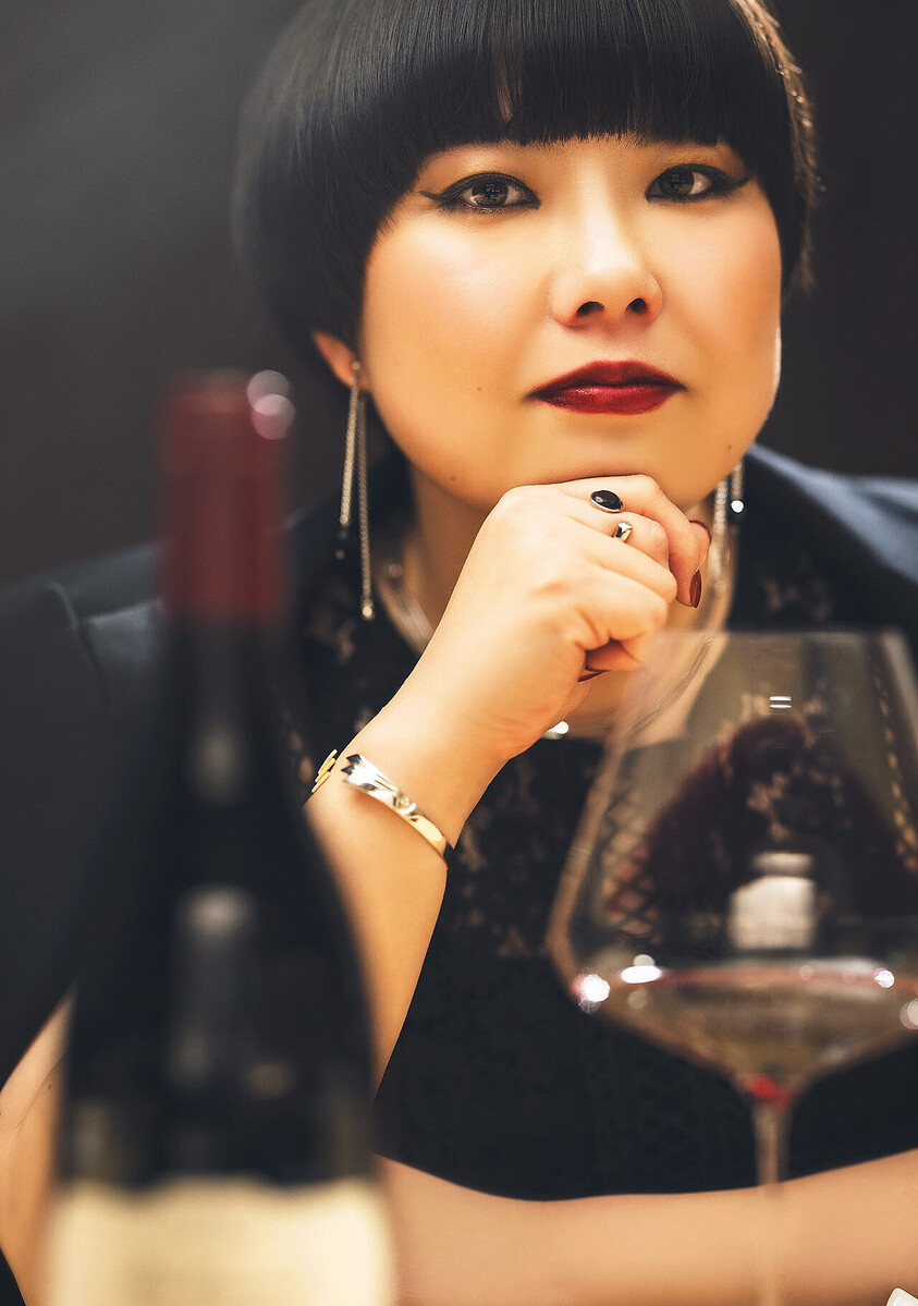 「THE W 2024」女芸人No.1・にぼしいわしが『東京カレンダー』に登場！ - Peachy - ライブドアニュース