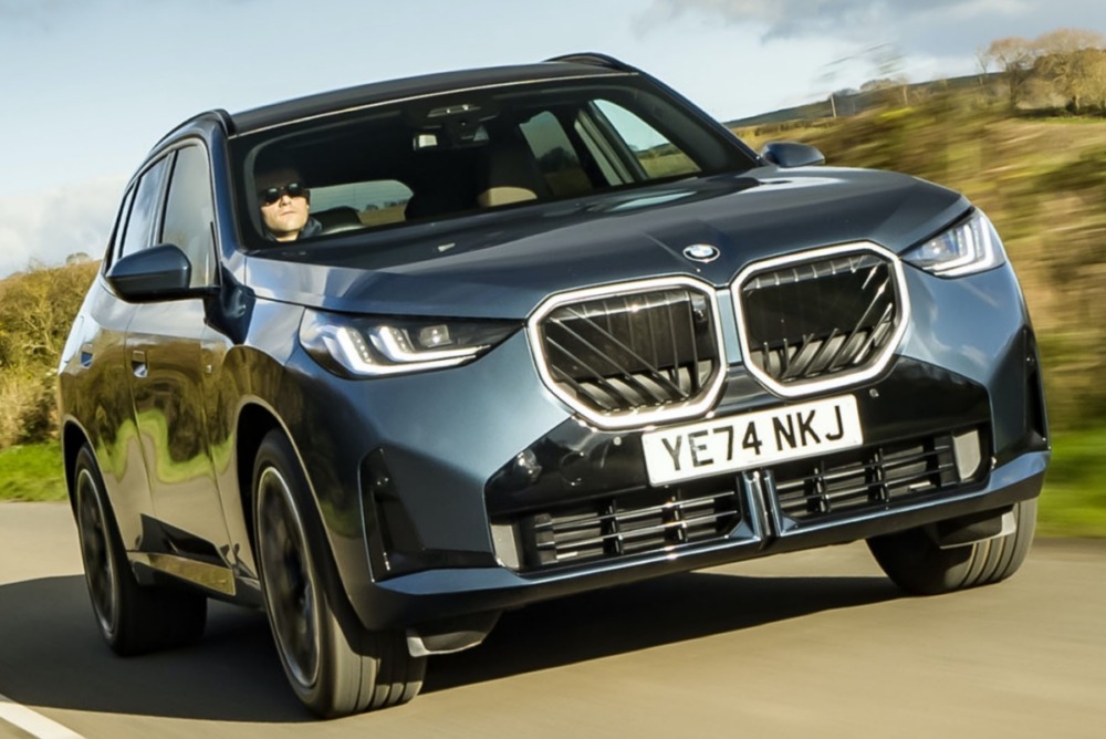 3代目より格段スポーティ！ 新型 BMW X3 20 Mスポーツへ試乗 iXに近いデザイン 硬い乗り心地 - ライブドアニュース