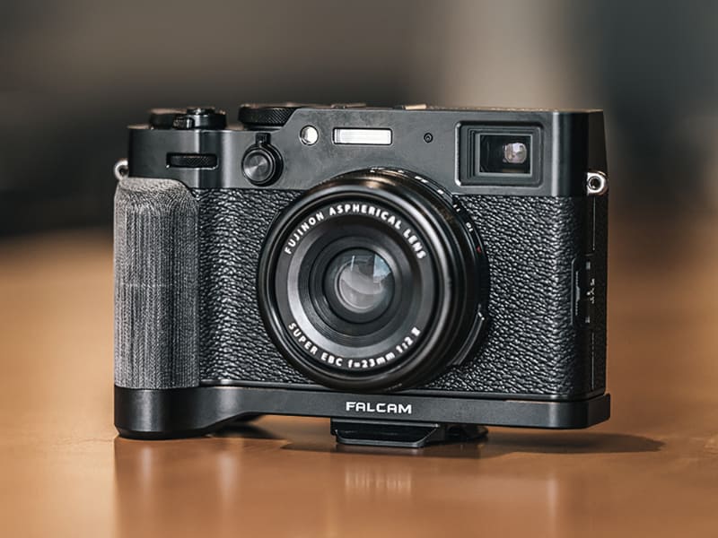 FALCAMから「Z f」「X100IV」専用のL型グリップが登場 - ライブドアニュース