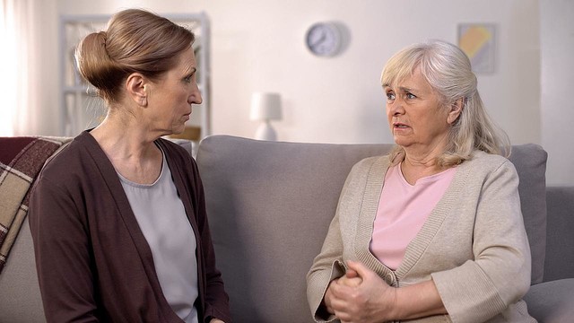 「おいババァ！黙れよ！！」孫の小学校にクレ ム！孫の晴れ姿見たさで学校行事を潰そうとして？ - Peachy - ライブドアニュース