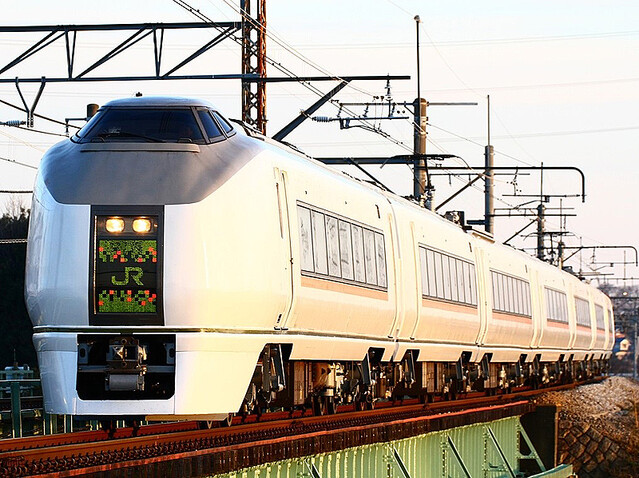 JR東日本651系・E653系・E657系が勝田車両センターに - 2/23撮影会 - ライブドアニュース