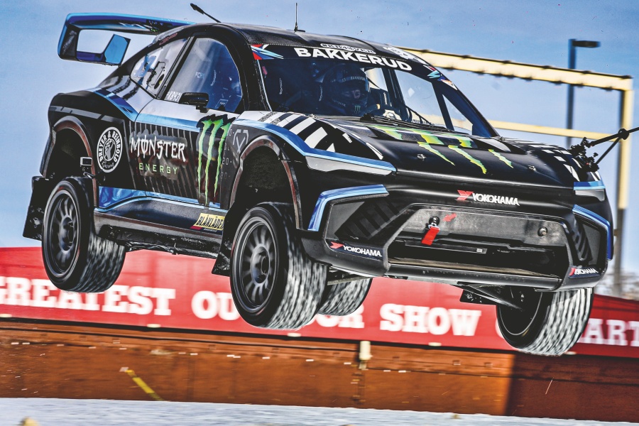 スタートからまったく違う 4モーター1070psのFCX-1とは？ 静かな電動ラリークロス・マシン - ライブドアニュース