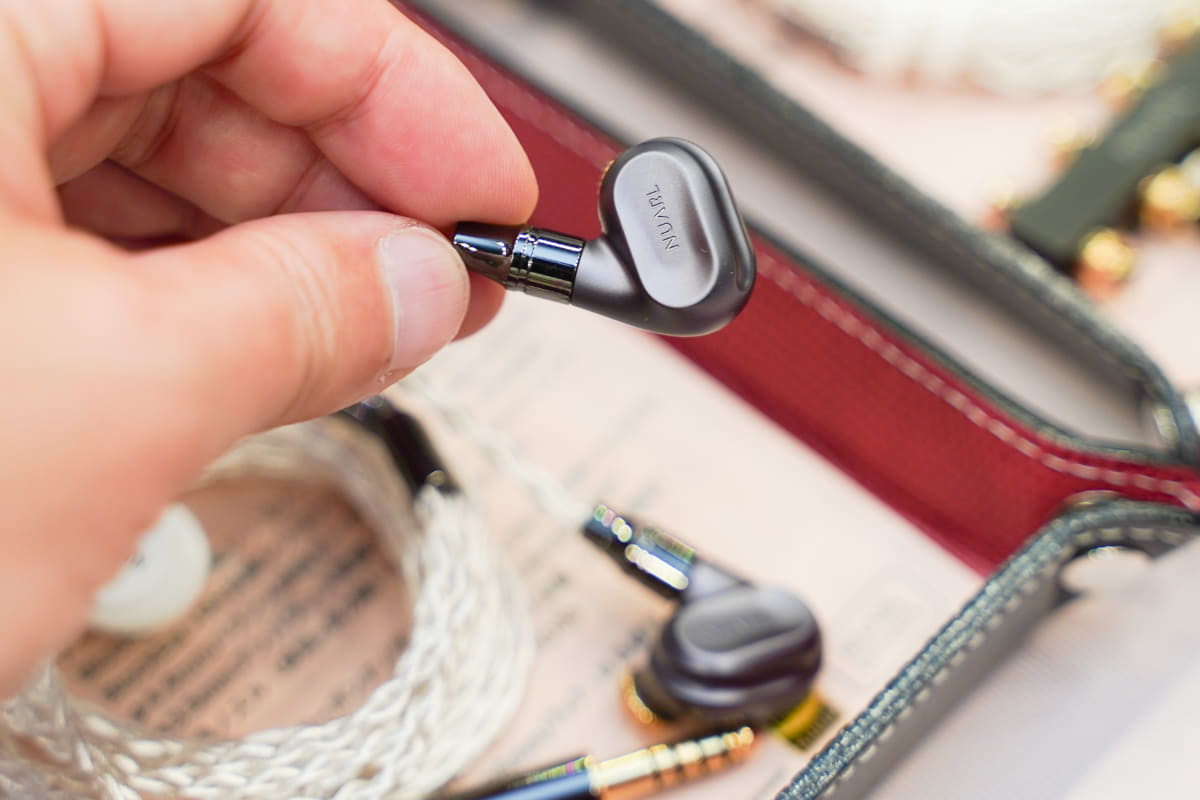 NUARLから、MEMS+DDのイヤカフ型。Questyleから、ESSデュアルDAC搭載「SIGMA Pro」 - ライブドアニュース