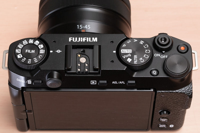 【画像】新製品レビュー：FUJIFILM X-M5 Vlogも静止画も…いわば「レンズ交換式高級コンパクト」 4/28 - ライブドアニュース